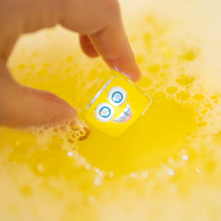 Glo Pal Cube Alex (Yellow) – The Sensory Studio